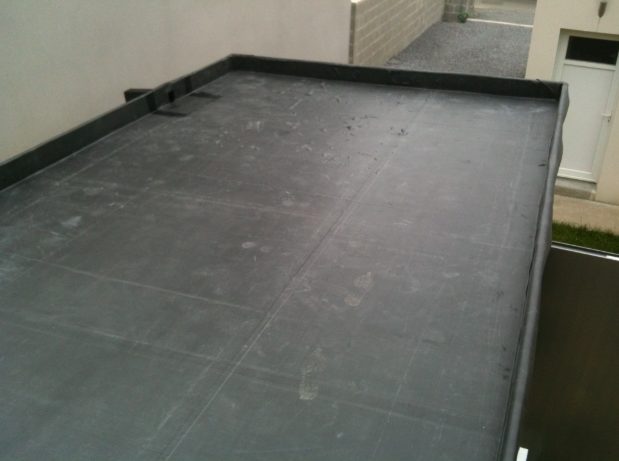 Membrane EPDM à la coupe pour toiture - largeur de 9,15m